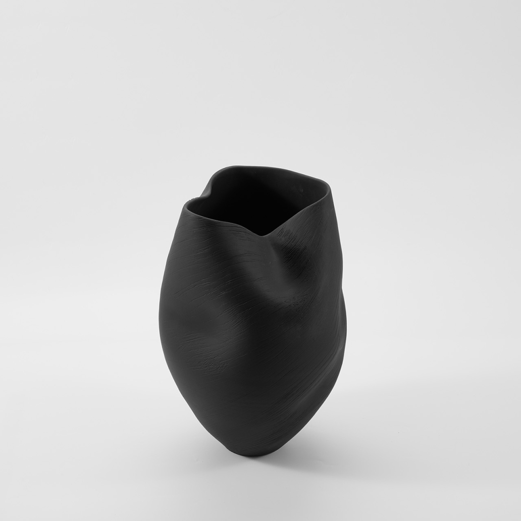 Morph Vase Ebony - The Foundry