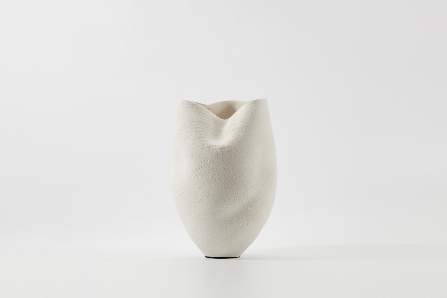 Morph Vase Ivory - The Foundry